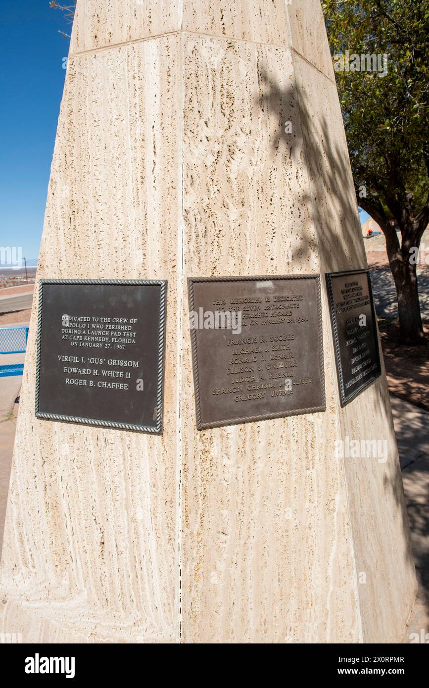 Monument dedicated to those brave men and women who lost their lives in ...