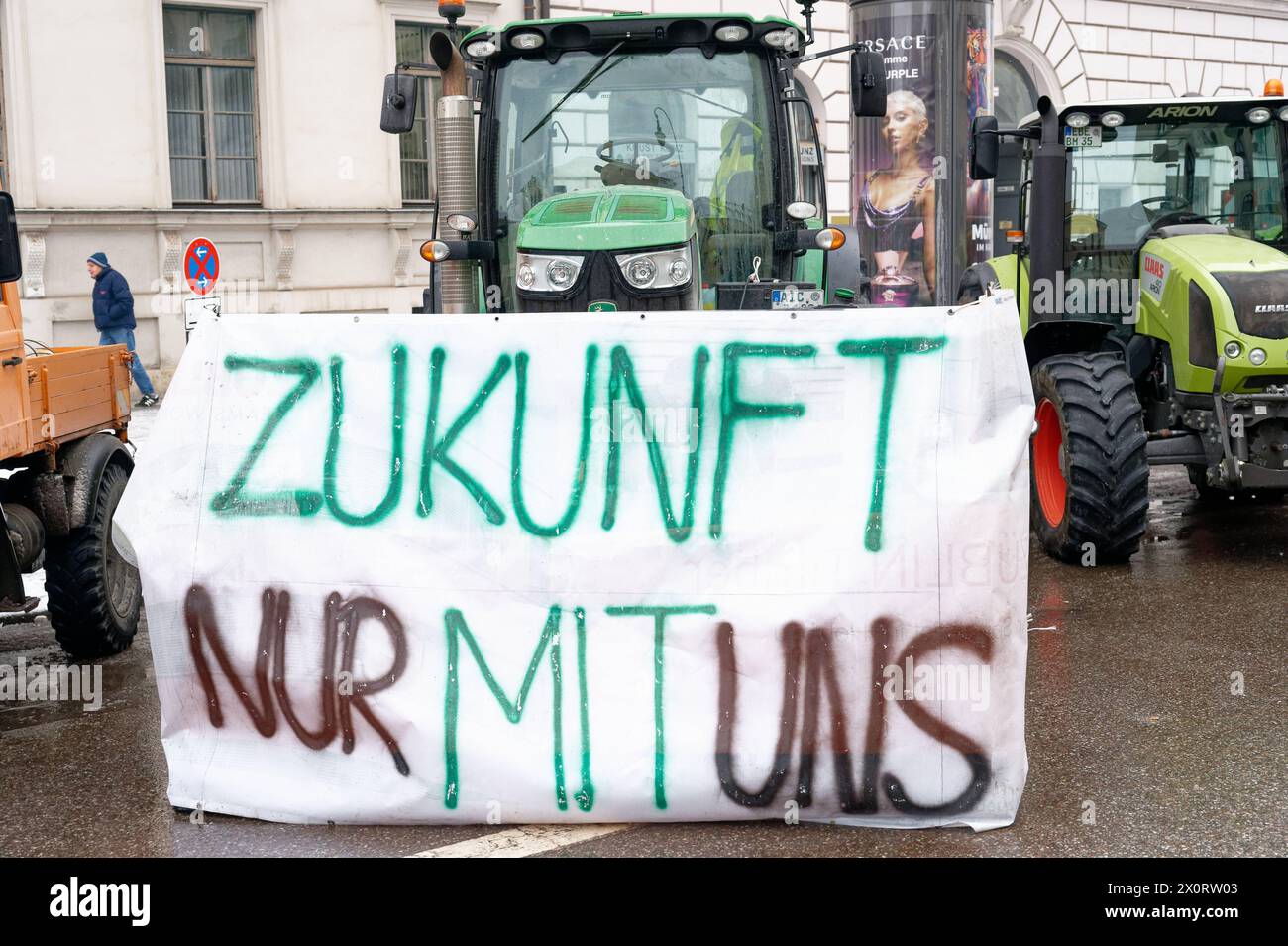 Bauernproteste Bauernproteste in München auf der Leopoldstraße Zukunft ...