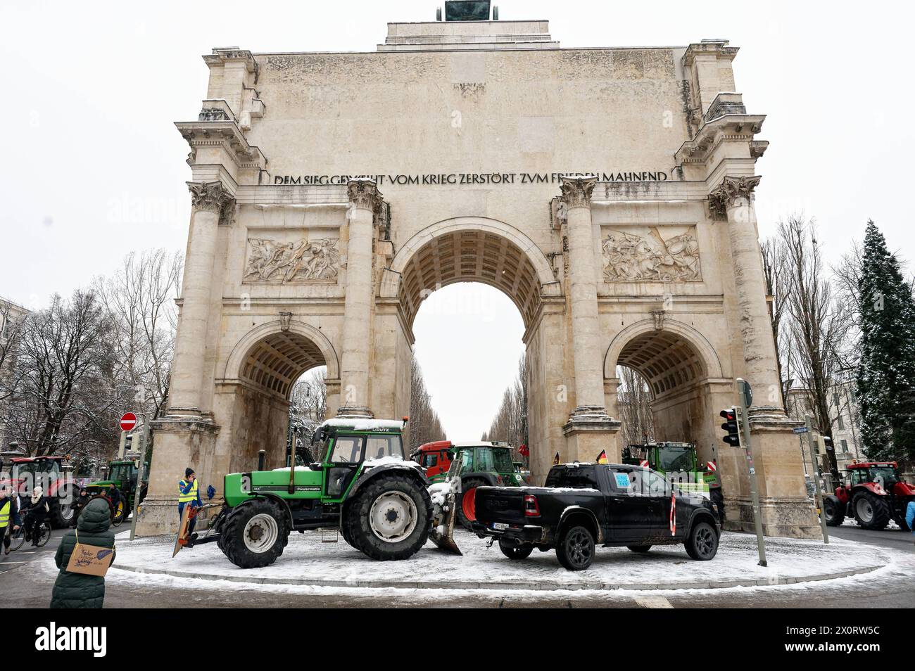 Bauernproteste Bauernproteste in München auf der Leopoldstraße ...
