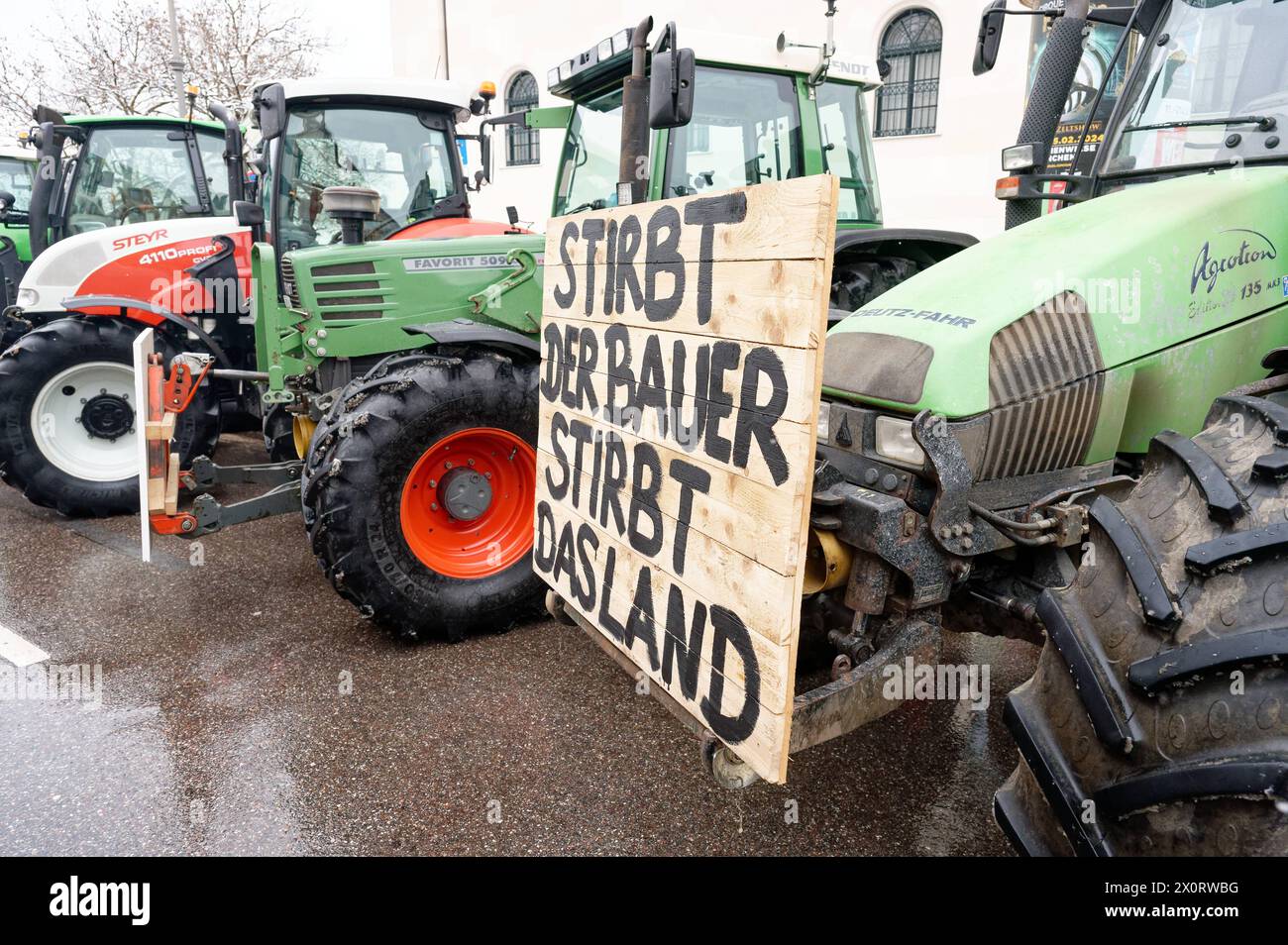 Bauernproteste Bauernproteste in München auf der Leopoldstraße ...