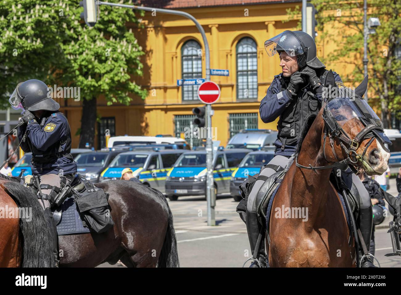 Abtreibungsgegnerinnen hi-res stock photography and images - Alamy
