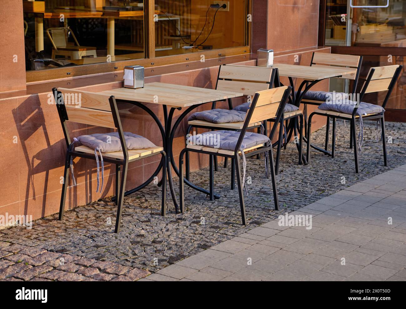 Outdoor street cafe tables ready for service. Small GRIP Stock Photo ...