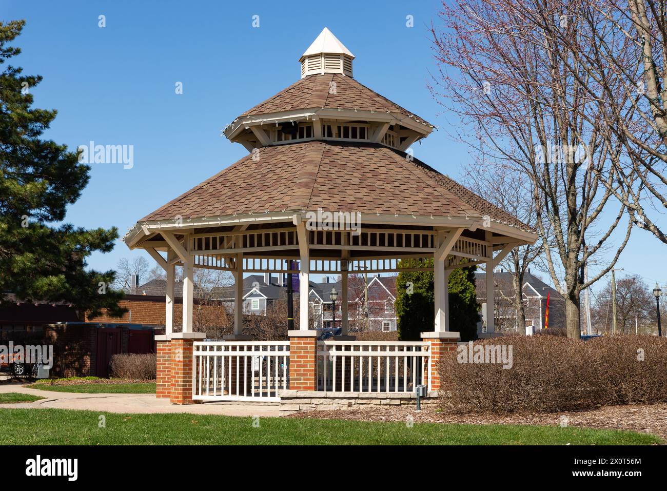 Gazebo on a beautiful Spring day in Crystal Lake, Illinois, USA Stock ...