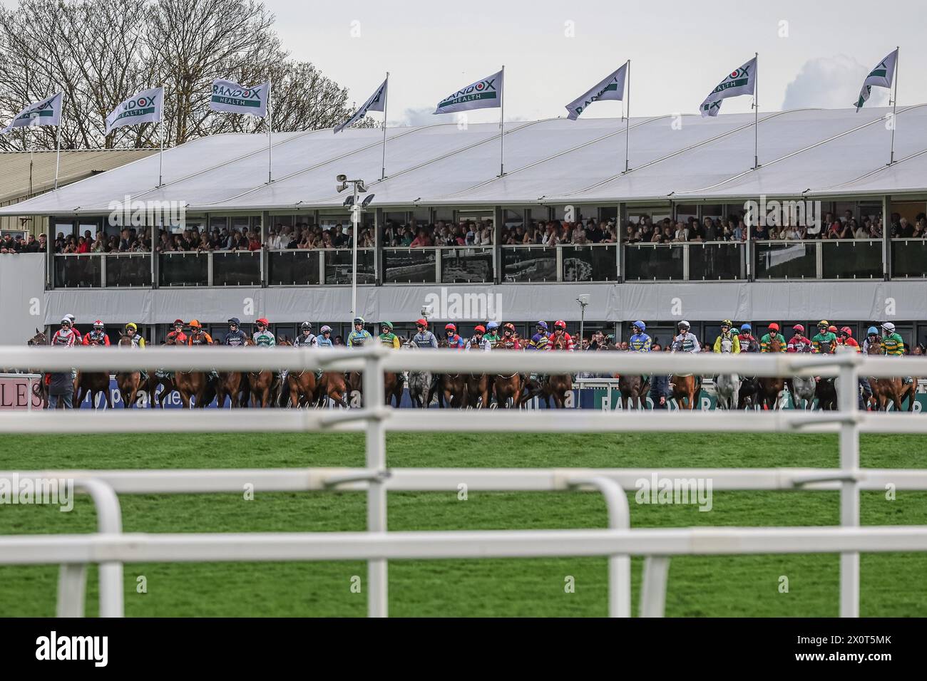 Runners in the 16:00 Randox Grand National Handicap Chase line up to ...