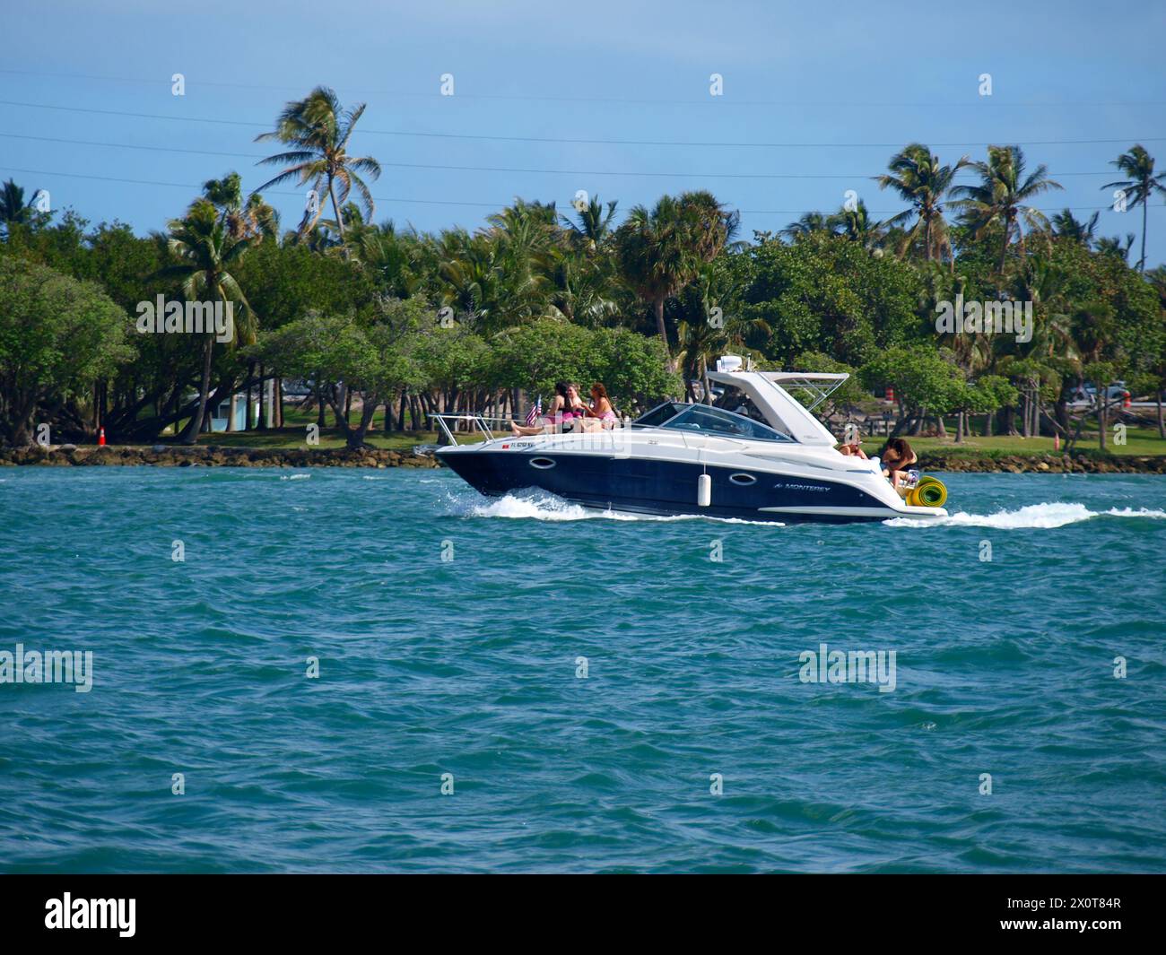Haulover beach hi-res stock photography and images - Alamy