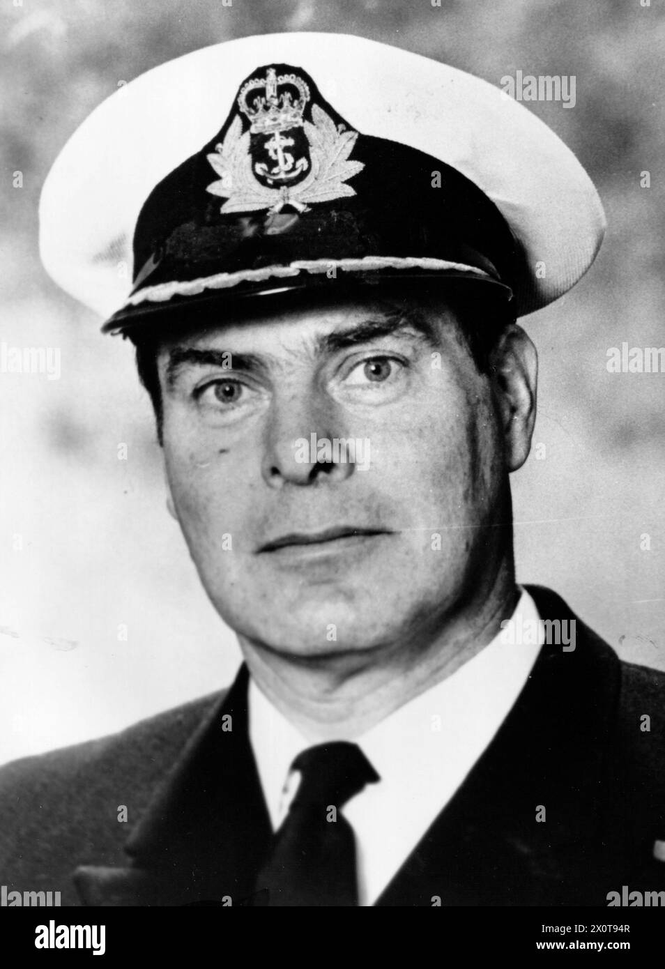 CAPTAIN OF HMS SOUTHAMPTON STEPHEN TAYLOR, 1989 PIC MIKE WALKER 1989 ...