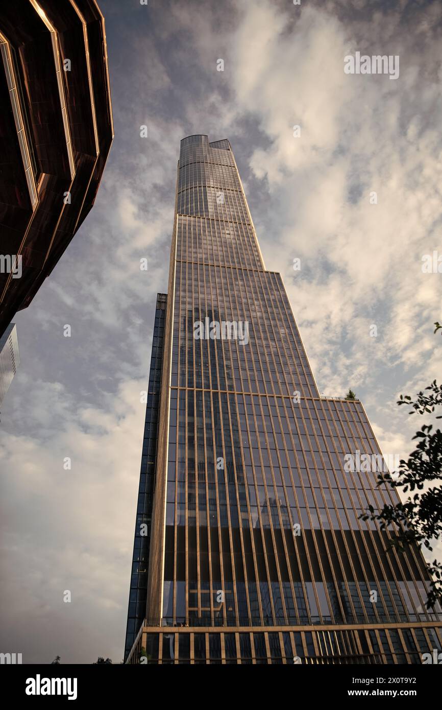 skyscraper perspective view. new york downtown architecture ...