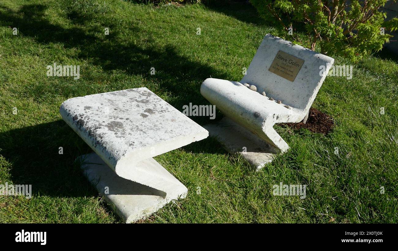 Hollywood, California, USA 9th April 2024 Producer Steve Golin Grave ...