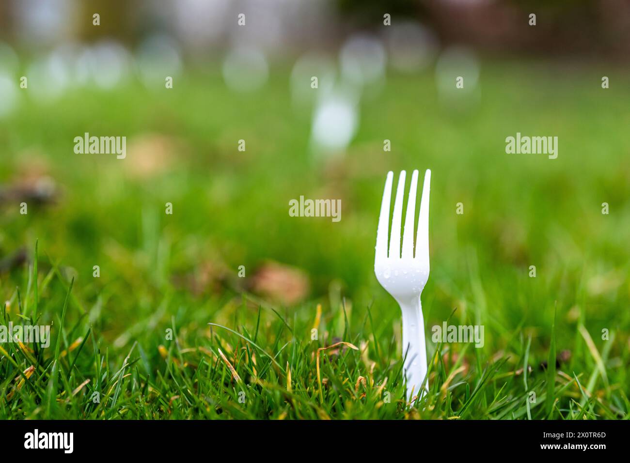 Grass lawn fork hi-res stock photography and images - Alamy
