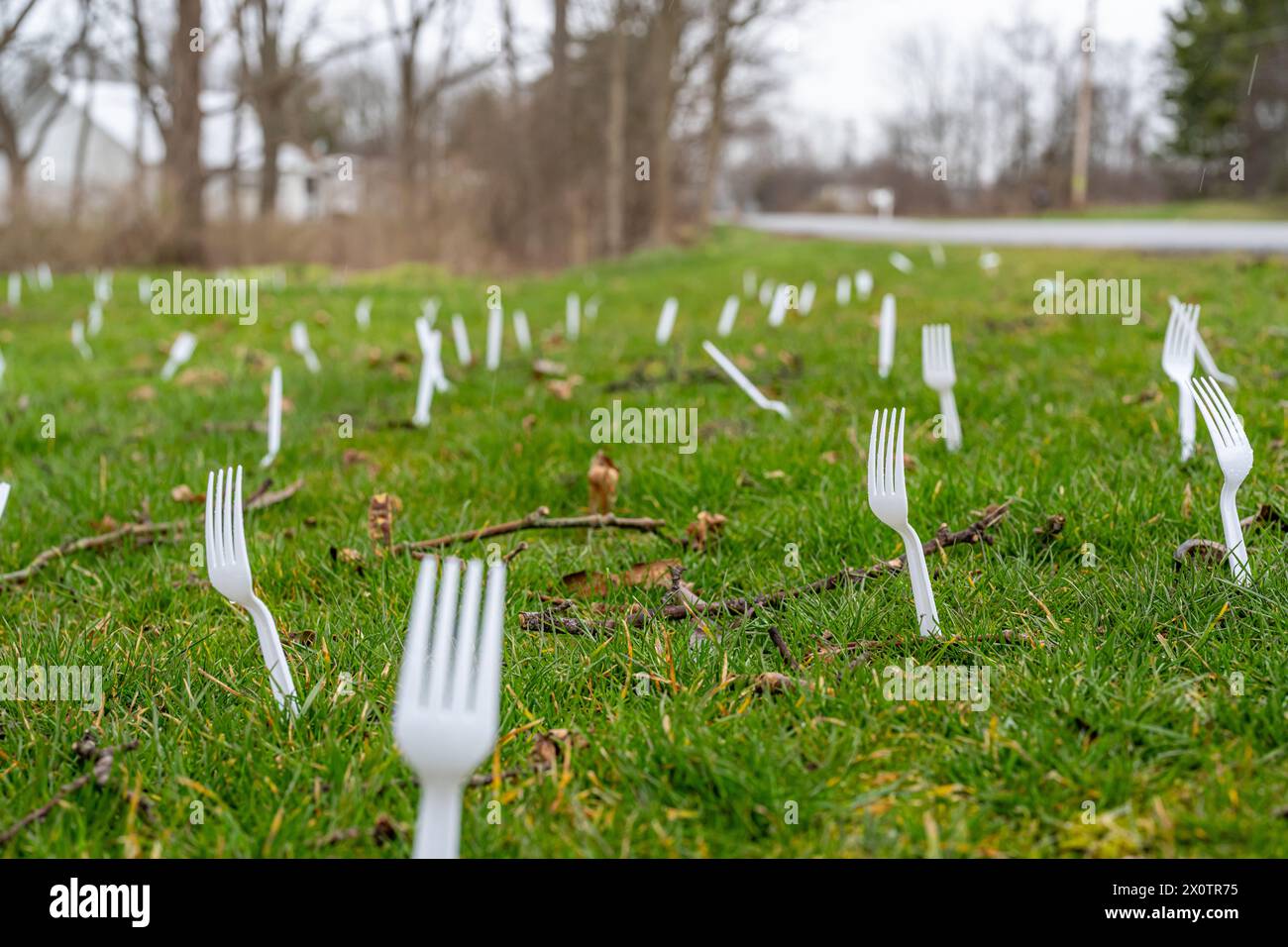 Grass lawn fork hi-res stock photography and images - Alamy
