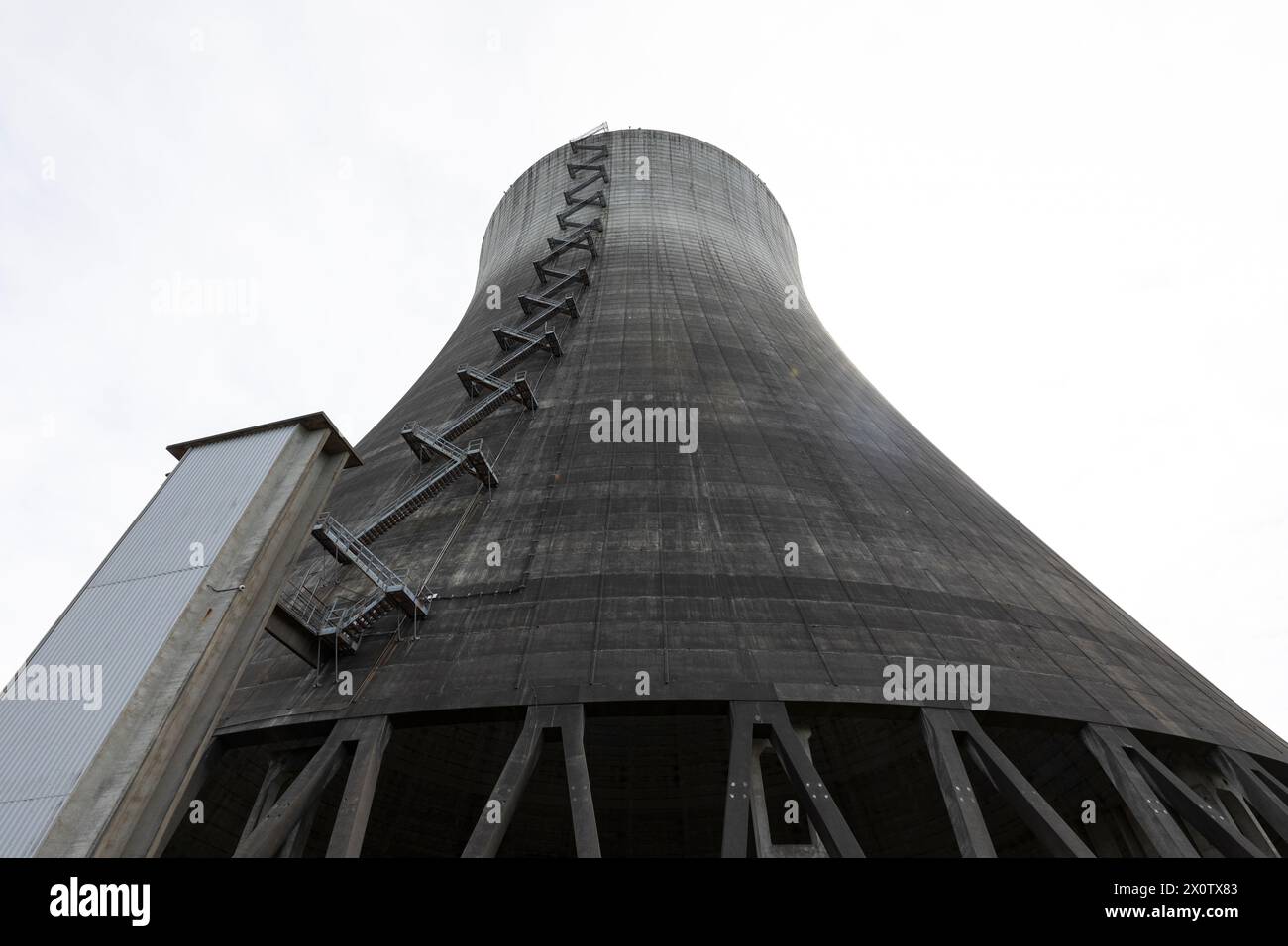 Cooling tower of the decommissioned Satsop Nuclear Power Plant looms ...