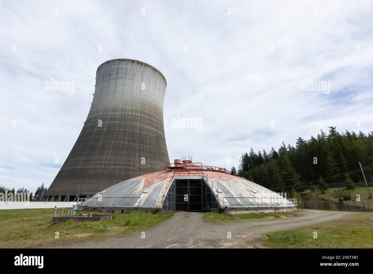 Cooling tower reactor dome hi-res stock photography and images - Alamy