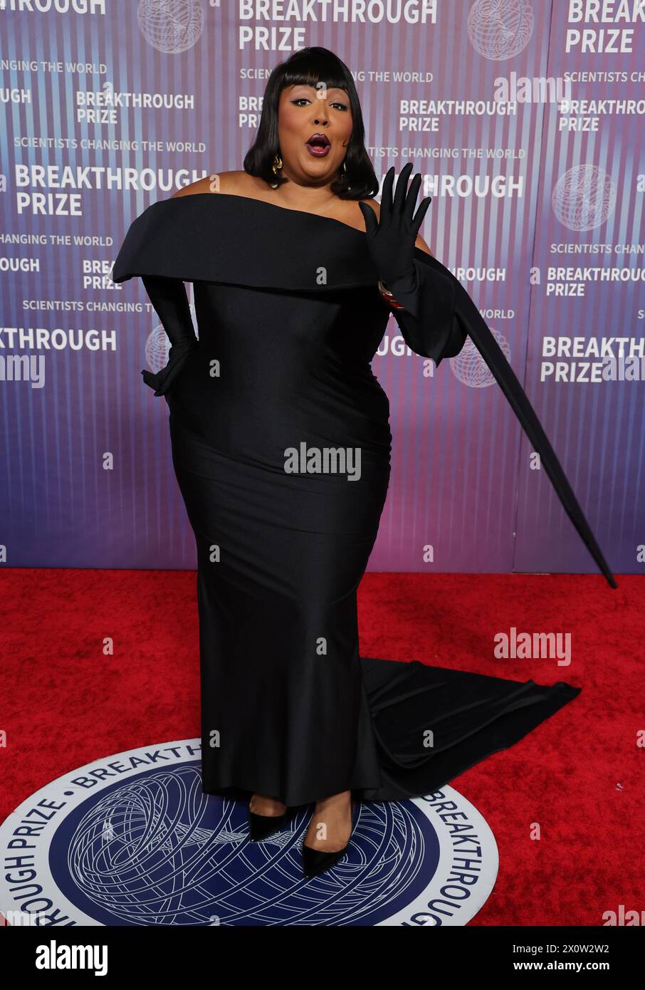 LOS ANGELES, CA - APRIL 13: Lizzo at the 10th Annual Breakthrough Prize ...