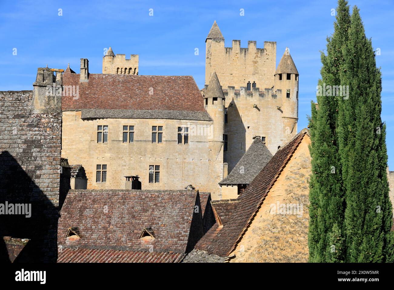 The Château fort de Beynac perched on its cliff dominates the valley of ...