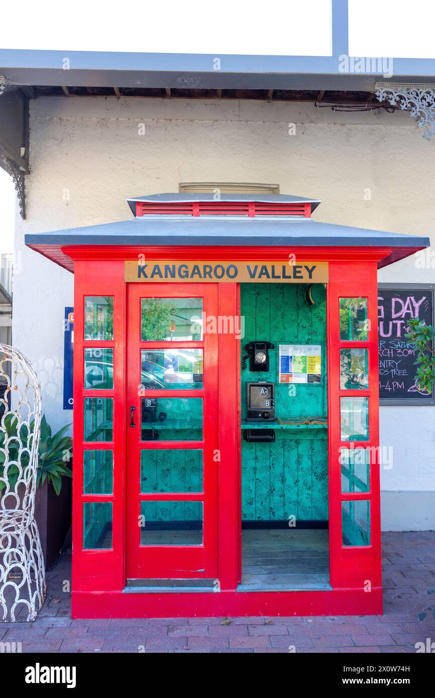 Historic Kangaroo Valley phone box, Moss Vale Road, Kangaroo Valley ...