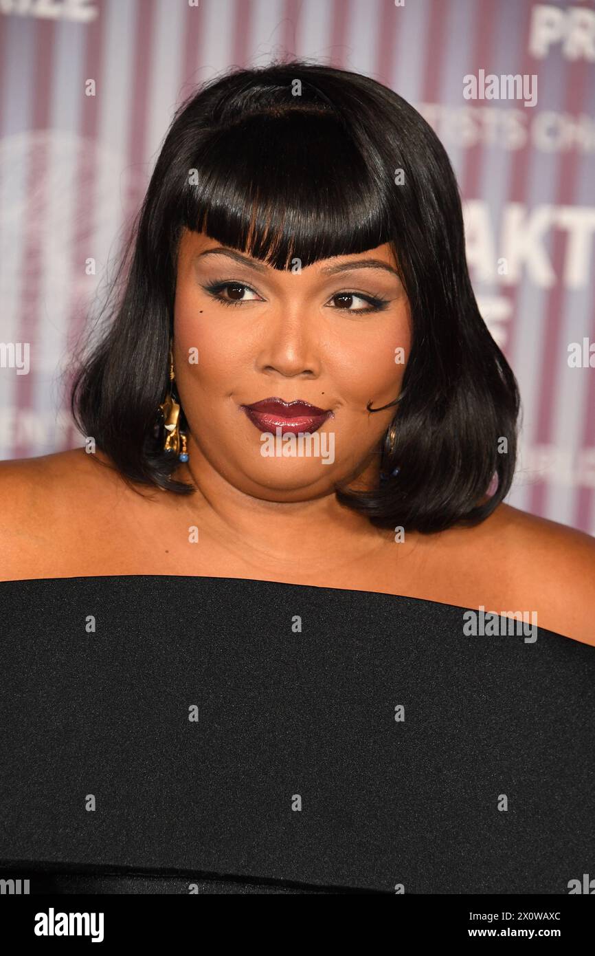 LOS ANGELES, CA - APRIL 13: Lizzo at the 10th Annual Breakthrough Prize ...
