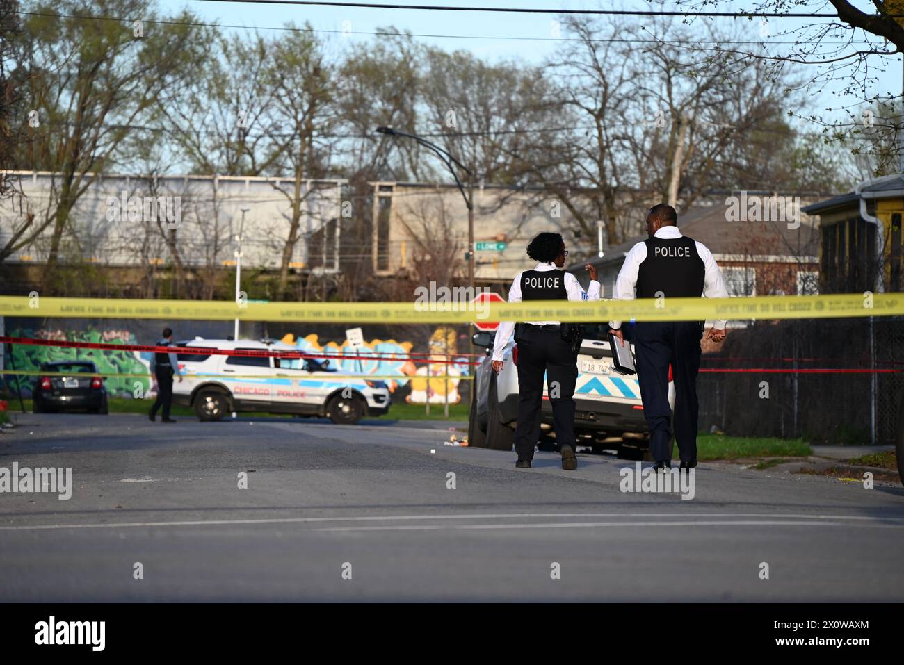 Male suspects hi-res stock photography and images - Alamy