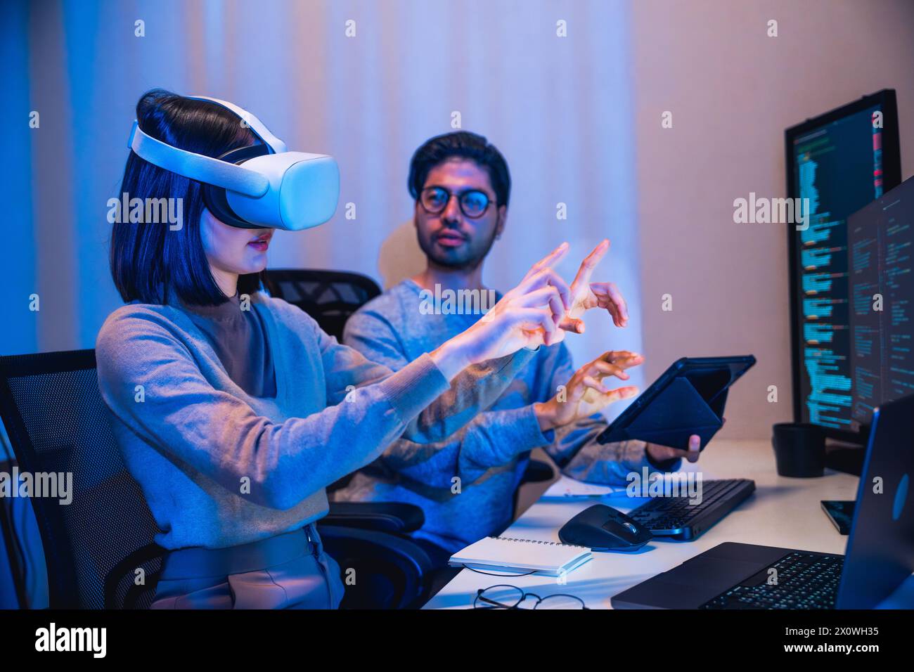 Virtual brainstorming hi-res stock photography and images - Alamy