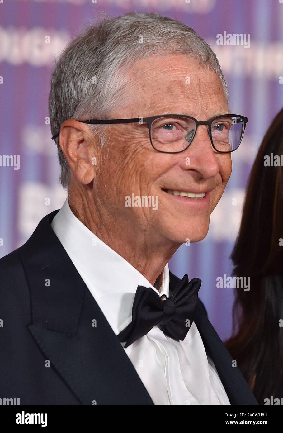 Bill Gates arrives at the 10th Breakthrough Prize Ceremony on Saturday ...