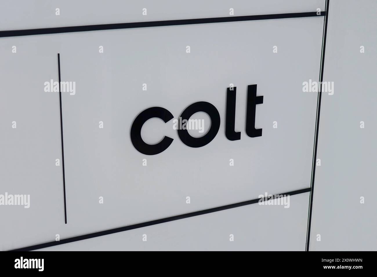 Glasfaseranschluesse hi-res stock photography and images - Alamy