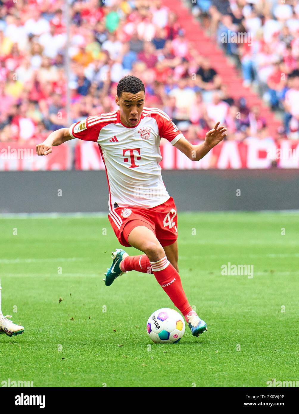 Jamal musiala body hi-res stock photography and images - Alamy