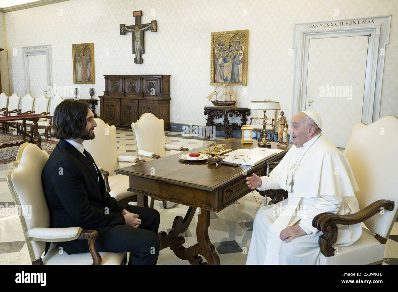 Pope Francis meets Aidan Gomez CEO and co-founder of the technology ...