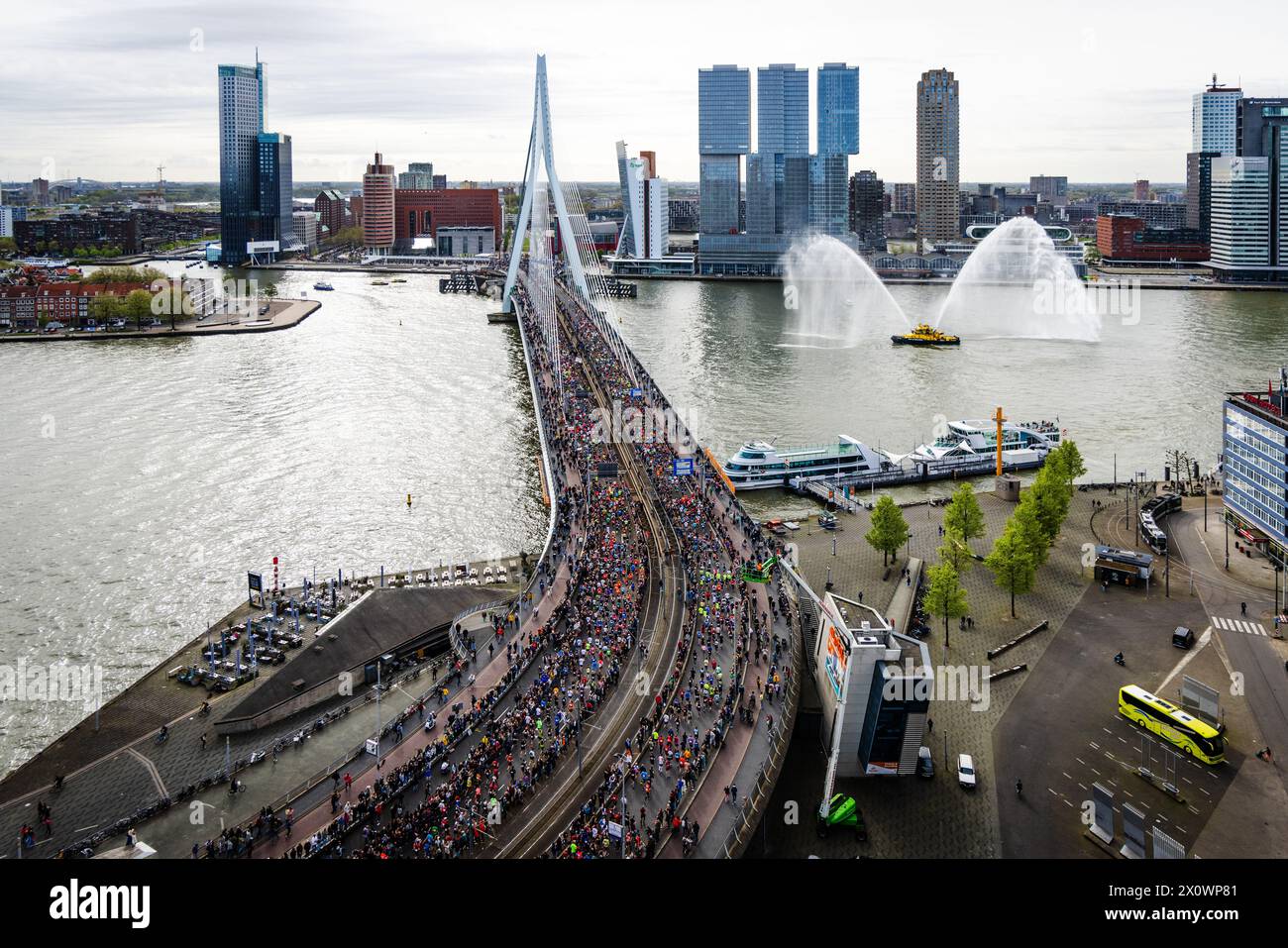 Means of transport marathon runner hi-res stock photography and images ...