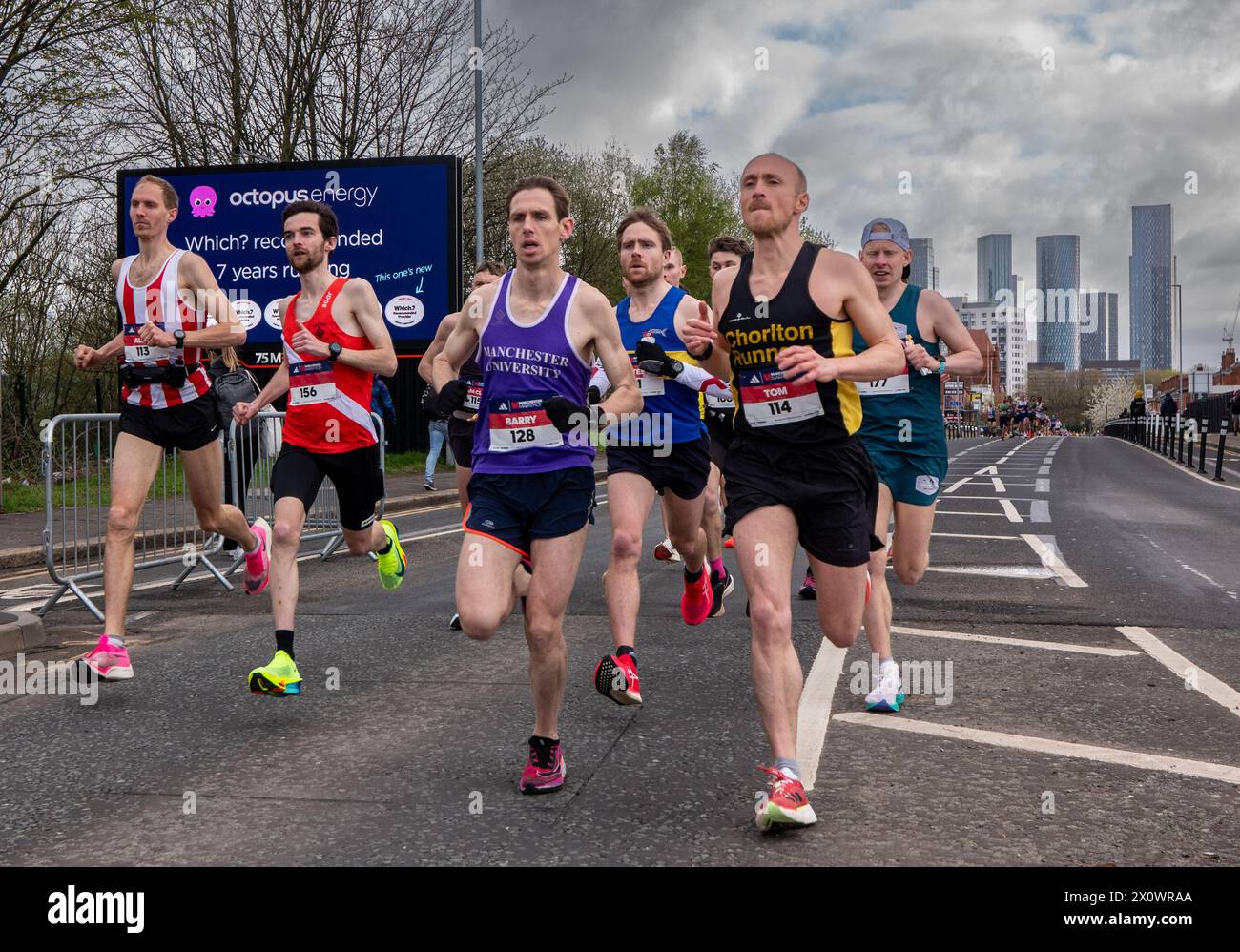 Manchester, UK. 14th April 2024. Elite runners front runners Marathon ...
