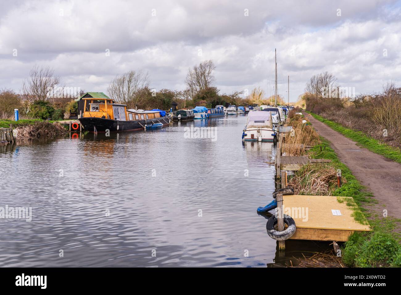 Heybridge Basin, Essex, England, UK - March 24, 2023: Boats on the ...