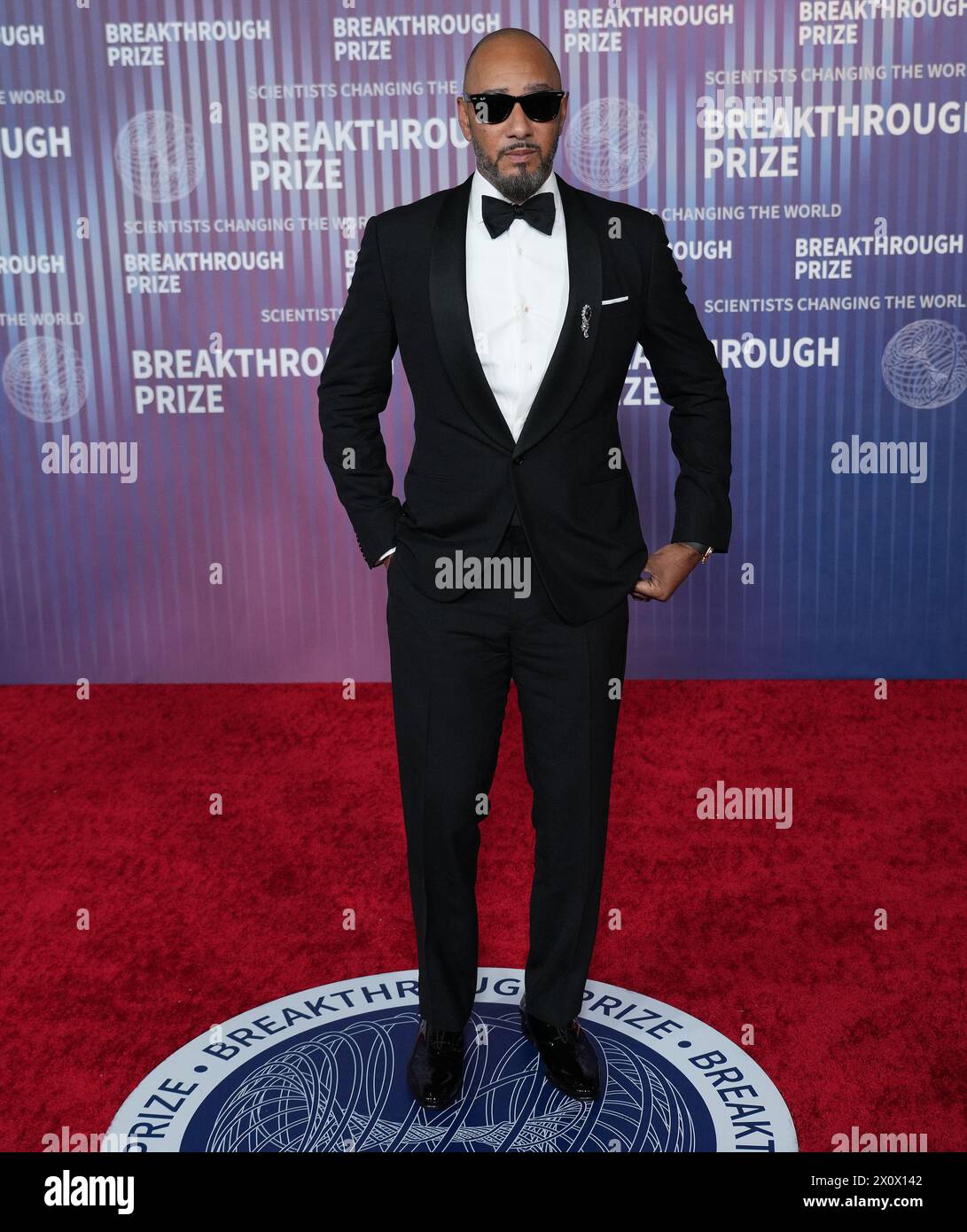 Swizz Beatz arrives at the 10th Annual Breakthrough Prize Ceremony held ...
