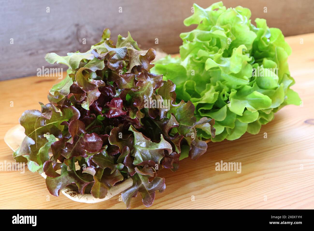 Oak kitchen table hi-res stock photography and images - Alamy