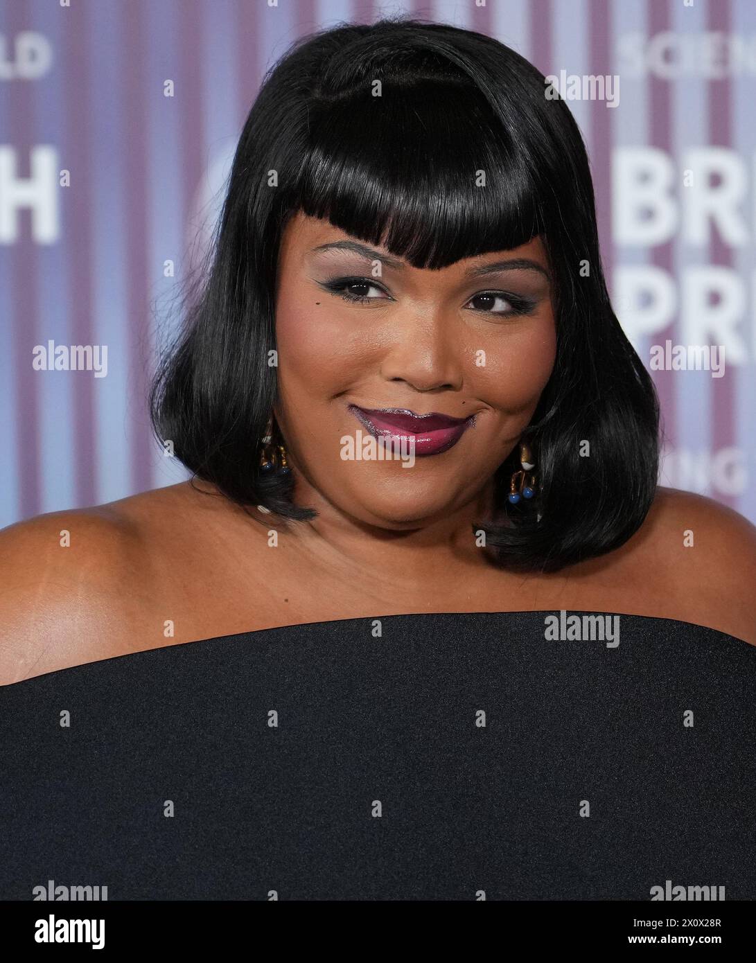 Lizzo arrives at the 10th Annual Breakthrough Prize Ceremony held at ...