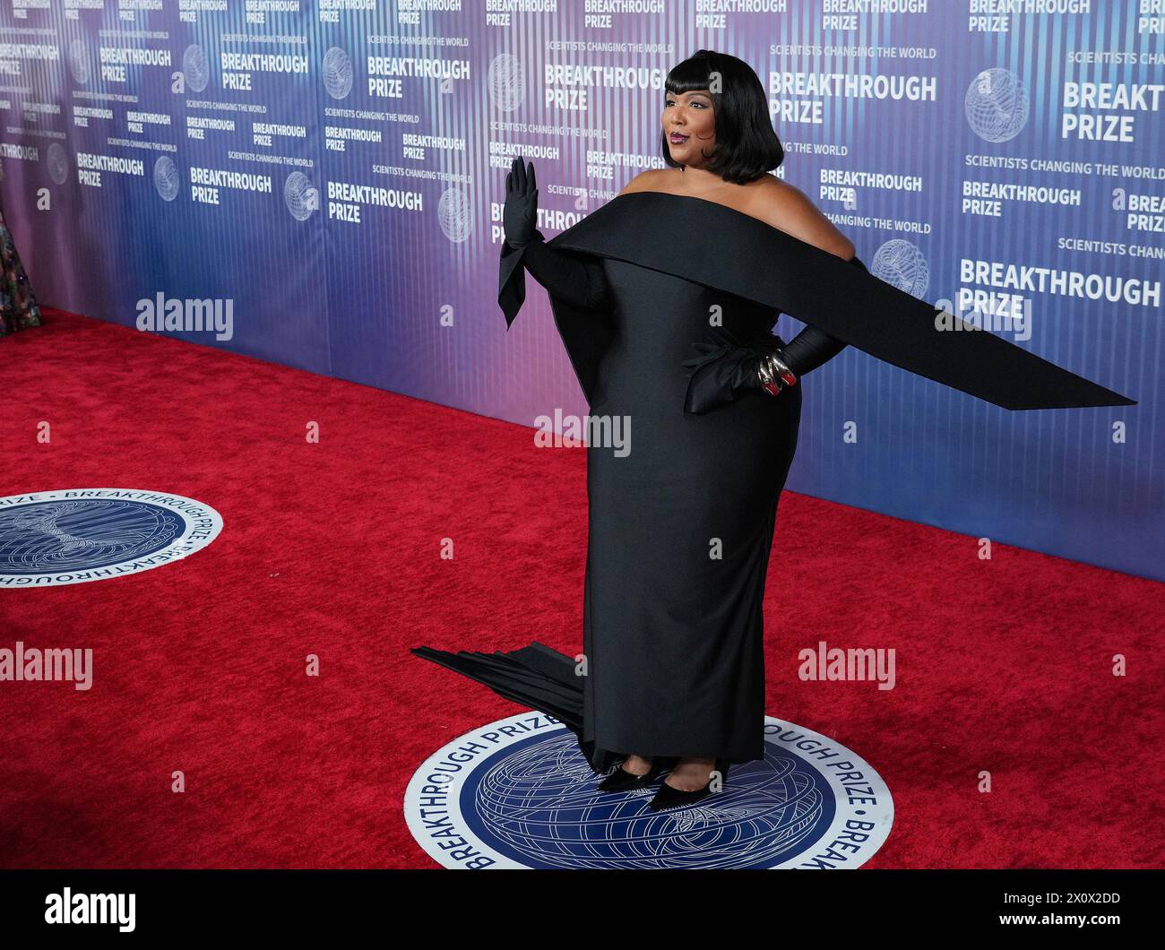 Lizzo arrives at the 10th Annual Breakthrough Prize Ceremony held at ...