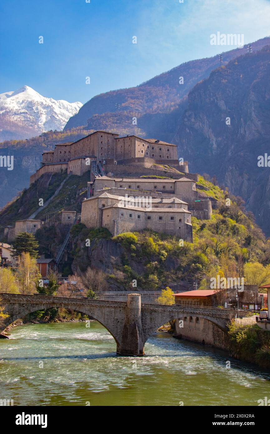 Imposing fort hi-res stock photography and images - Alamy