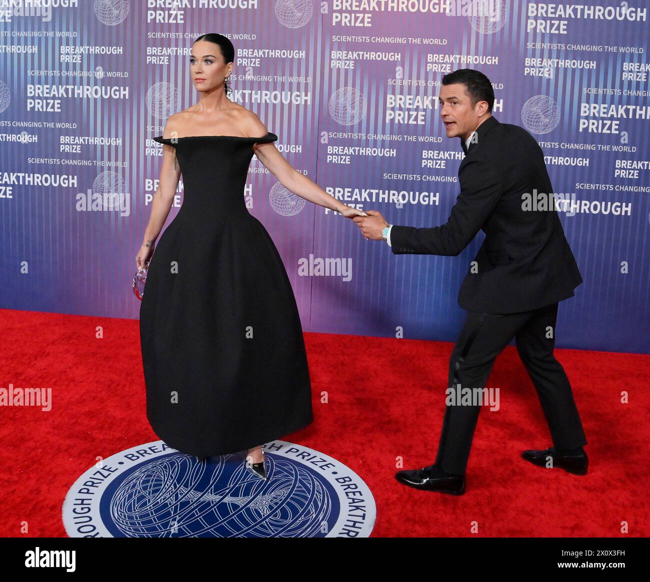 Katy Perry and Orlando Bloom attend the 10th annual Breakthrough Prize ...