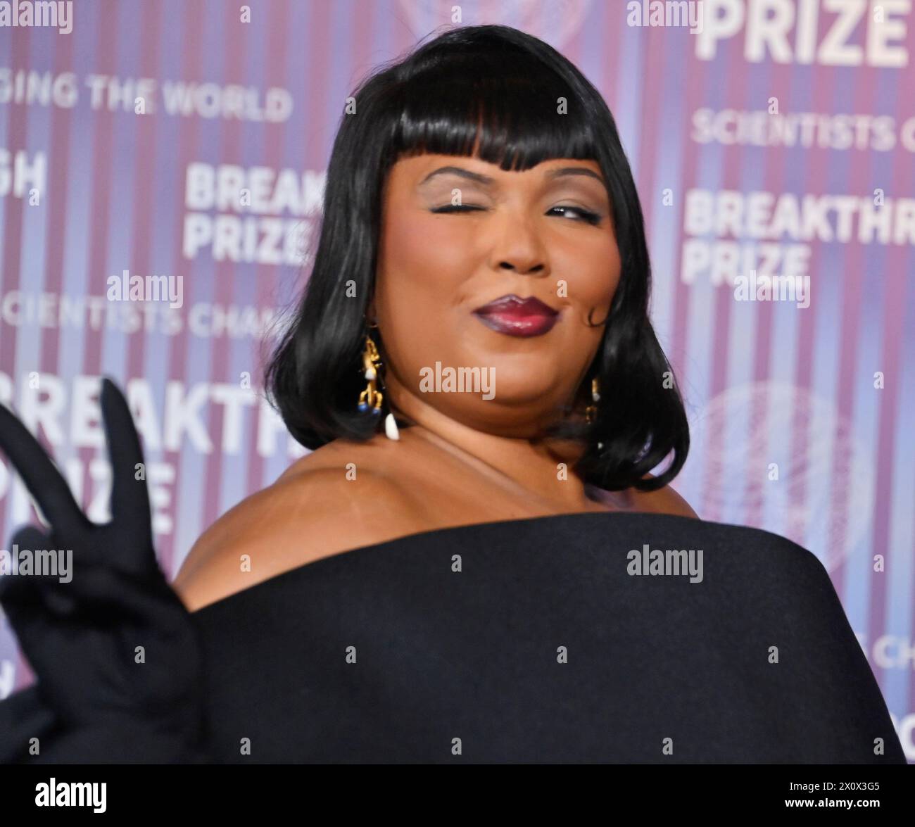 Lizzo attends the 10th annual Breakthrough Prize ceremony at the ...