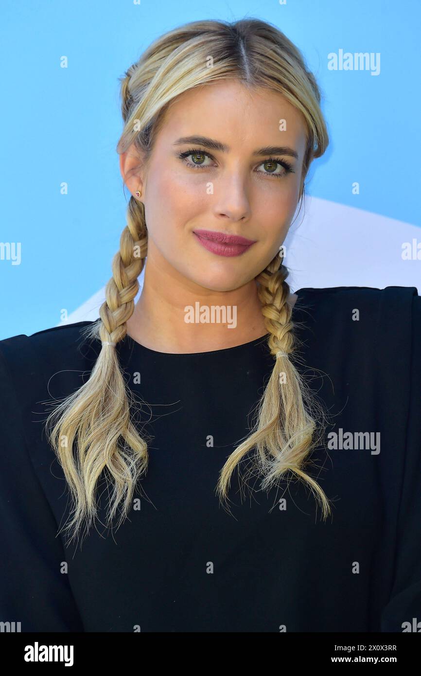 Emma Roberts beim 7. Revolve Festival 2024 für Fashion, Music und ...