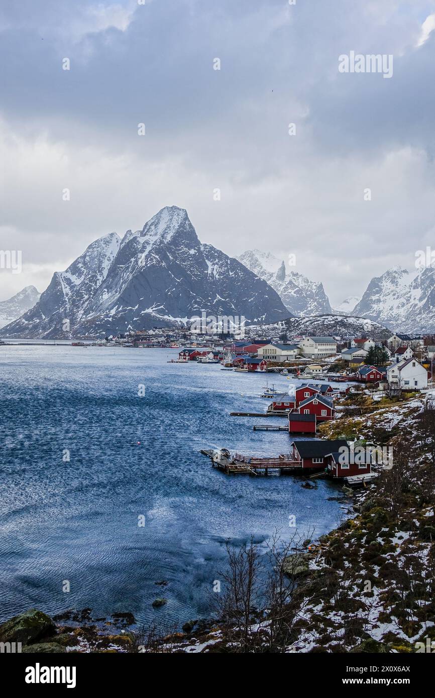 Reine berge hi-res stock photography and images - Alamy