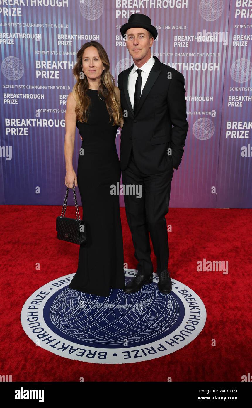 LOS ANGELES, CA - APRIL 13: Shauna Robertson, Edward Norton at the 10th ...