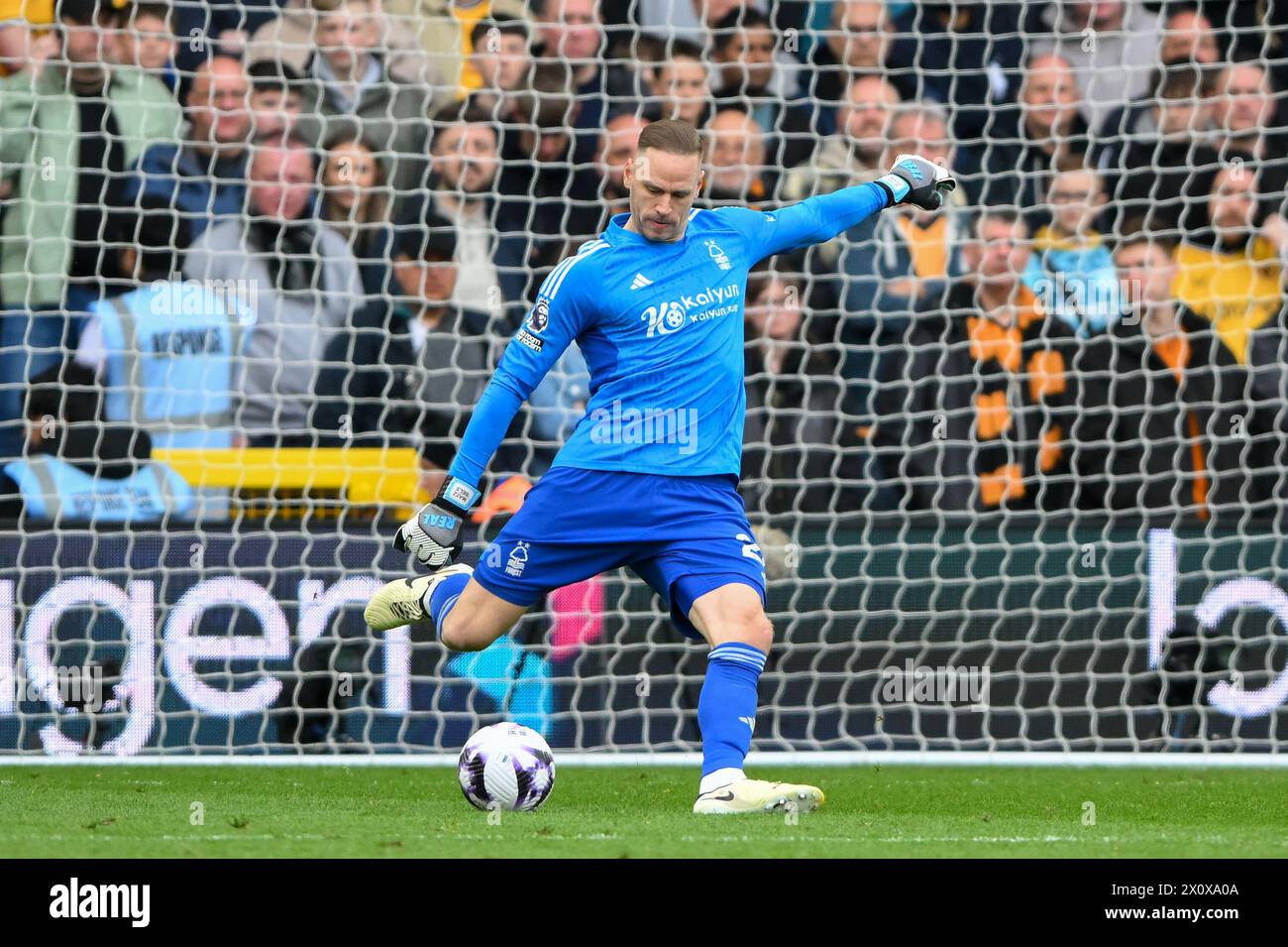 Matz Sels, Nottingham Forest goalkeeper during the Premier League match ...