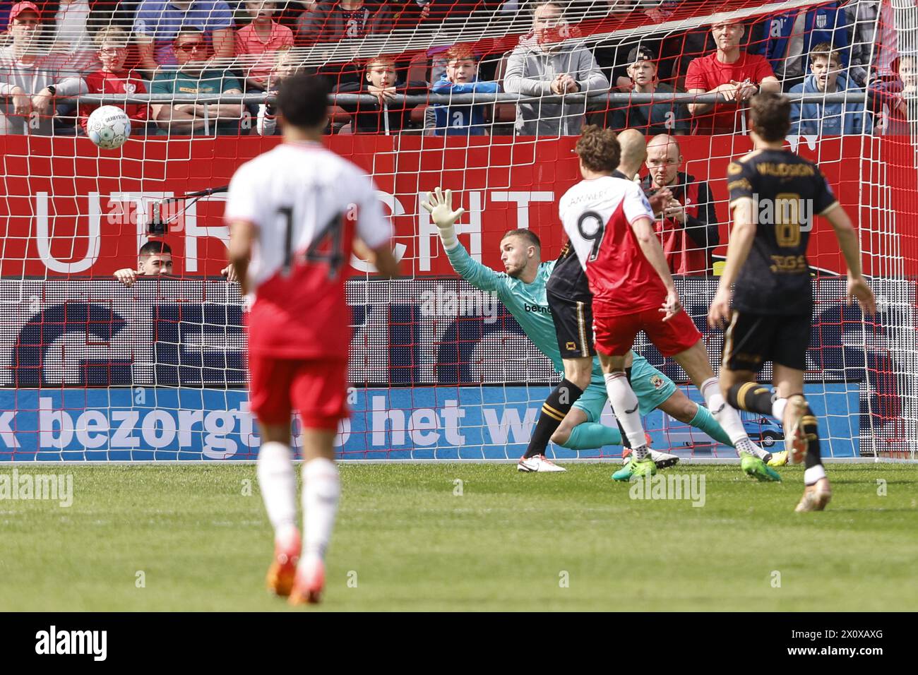 UTRECHT, Stadium De Galgenwaard, 14-04-2024 , season 2023 / 2024 , Dutch Eredivisie Football. FC ...