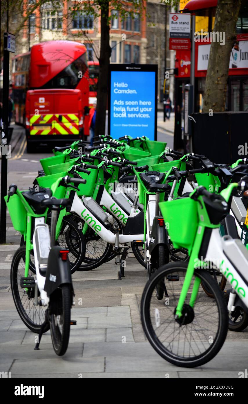 City of london lime bikes hi-res stock photography and images - Alamy