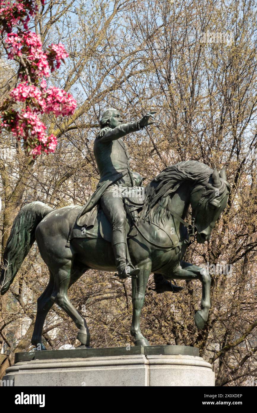 George Washington Bronze Sculpture, Springtime in Union Square Park ...