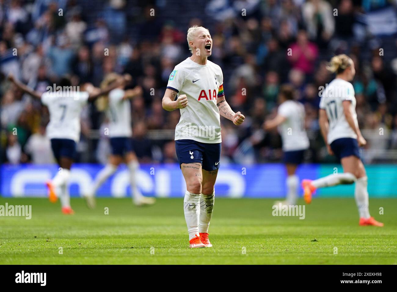 Bethany england tottenham hotspur hi-res stock photography and images ...