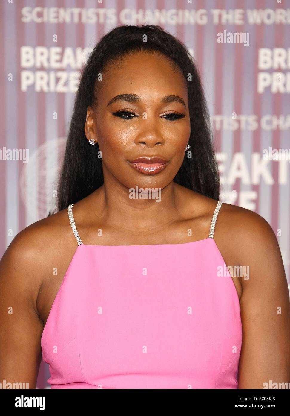 LOS ANGELES, CALIFORNIA - APRIL 13: Venus Williams attends the 10th ...
