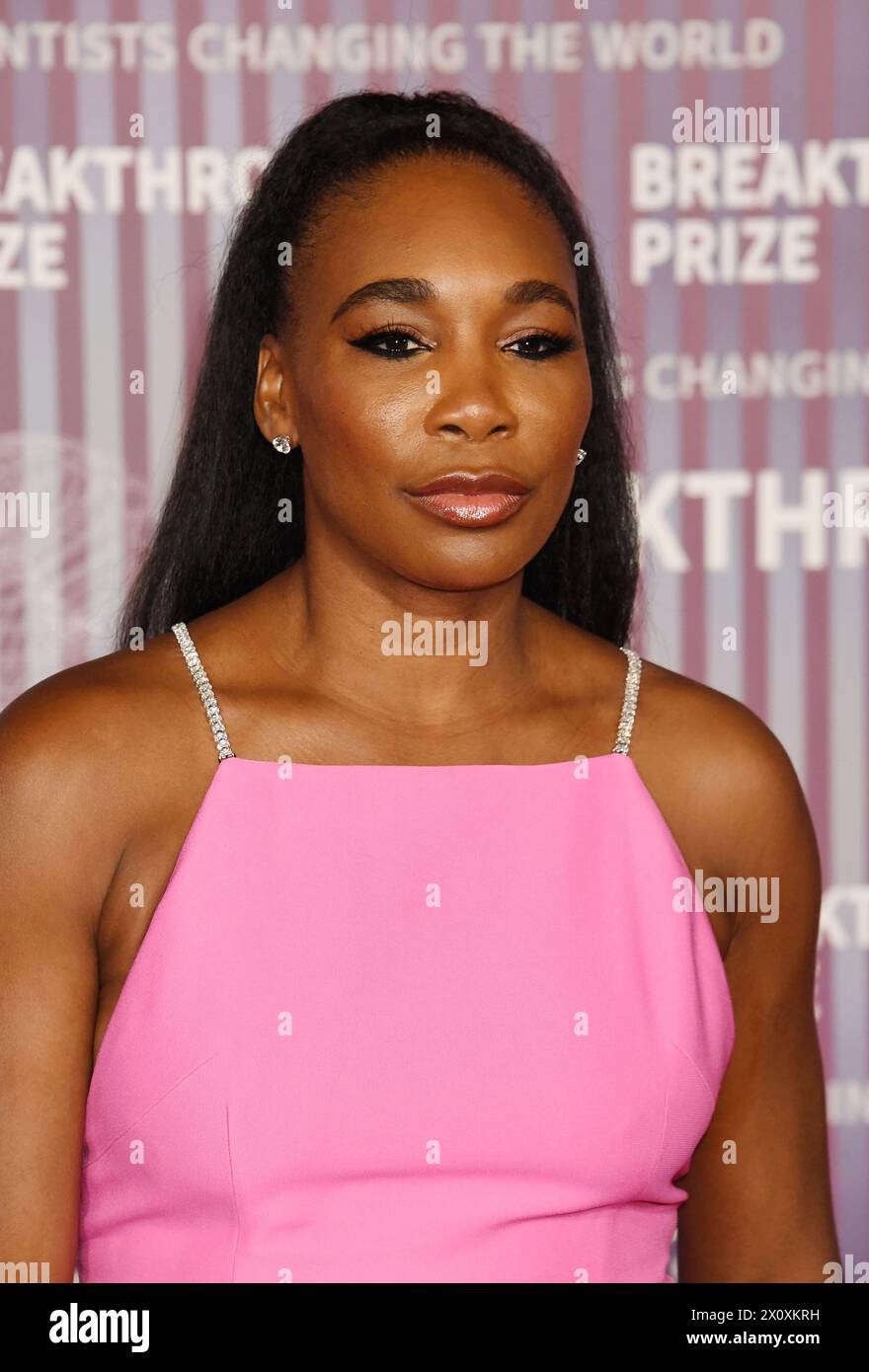 LOS ANGELES, CALIFORNIA - APRIL 13: Venus Williams attends the 10th ...