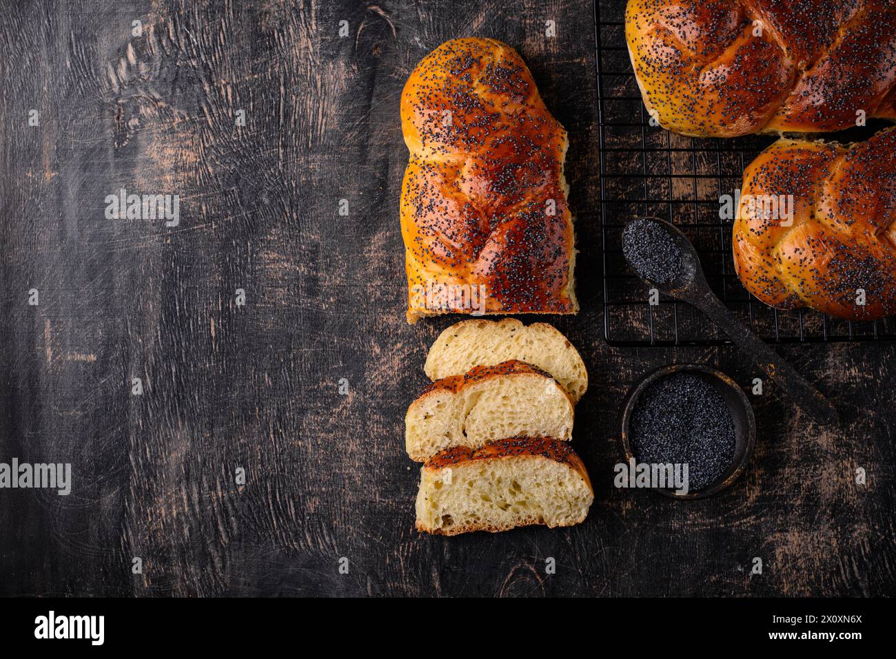Traditional Jewish sabbath Challah bread Stock Photo - Alamy