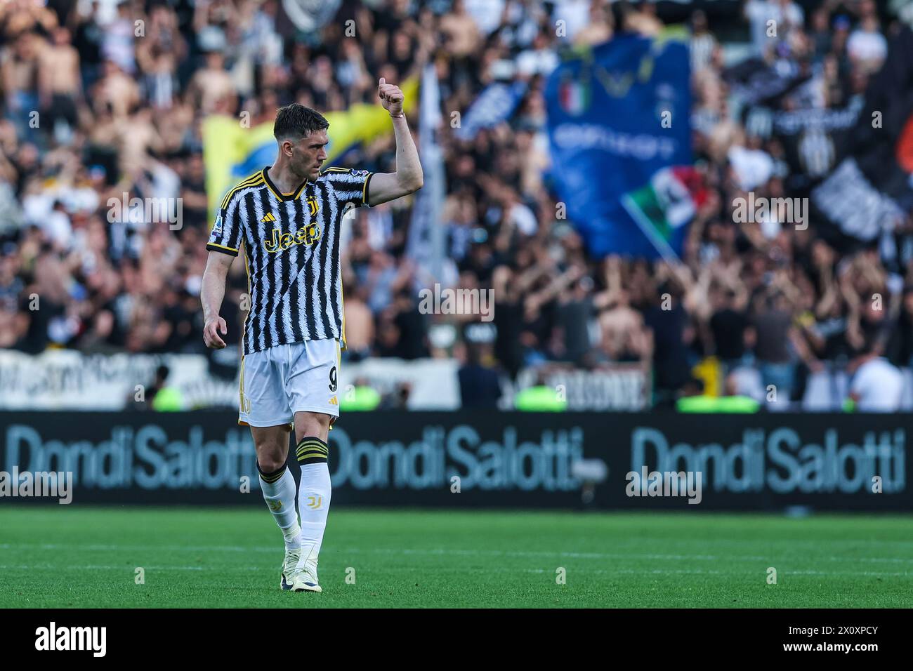Dusan Vlahovic of Juventus FC gestures during the Serie A 2023/24 ...