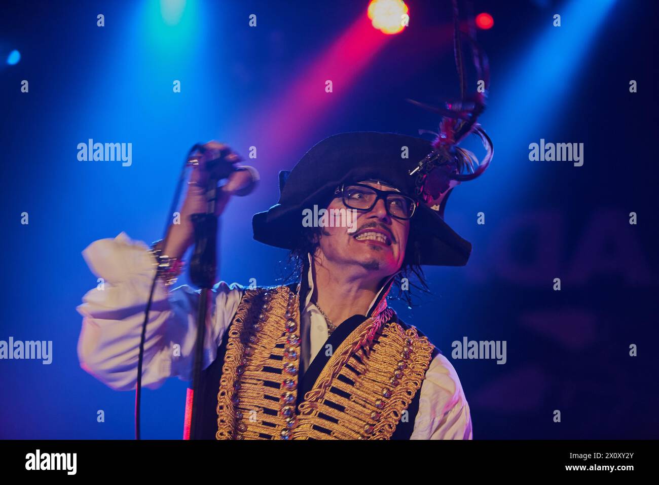Adam ant 1980s pop singer hi-res stock photography and images - Alamy