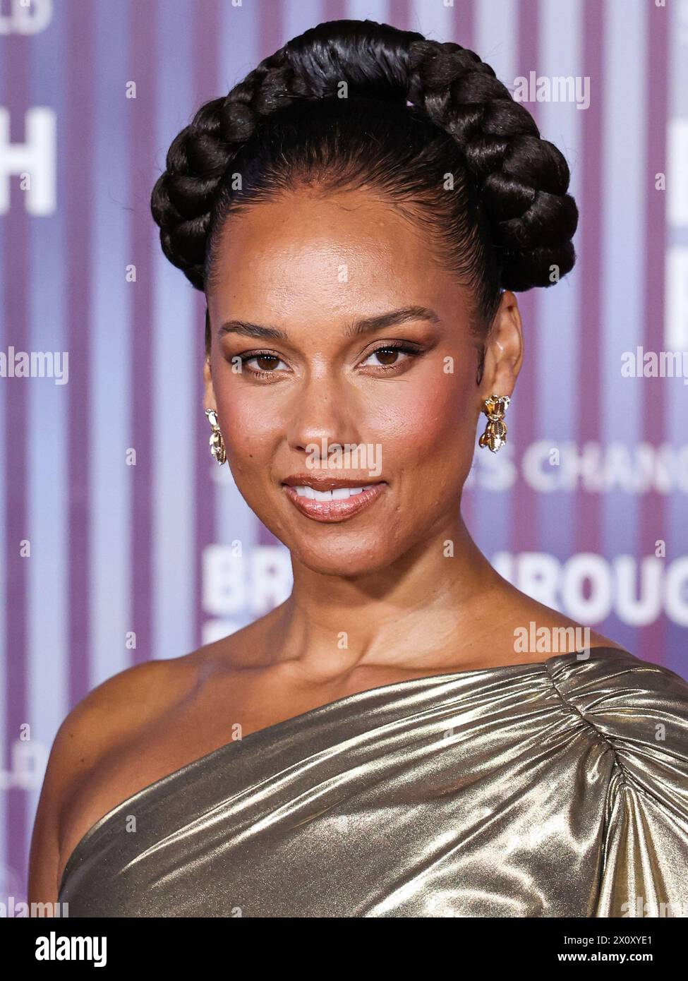 LOS ANGELES, CALIFORNIA, USA - APRIL 13: Alicia Keys arrives at the ...